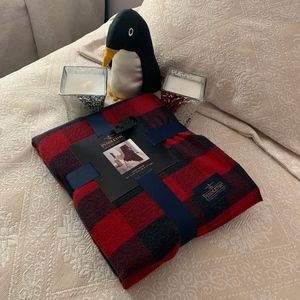 Pendleton | Holiday | Pendleton Luxe Throw Nip 5 X 70 | Poshmark